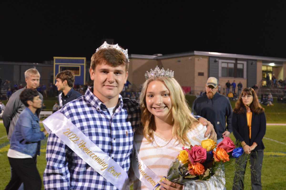 Homecoming King and Queen Crowned | The Squire
